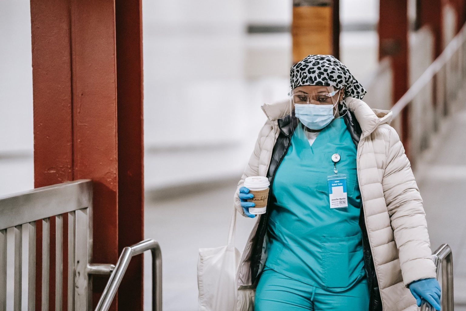 How To Recognize Burnout In Health Care Workers: A Quick Guide – Health ...